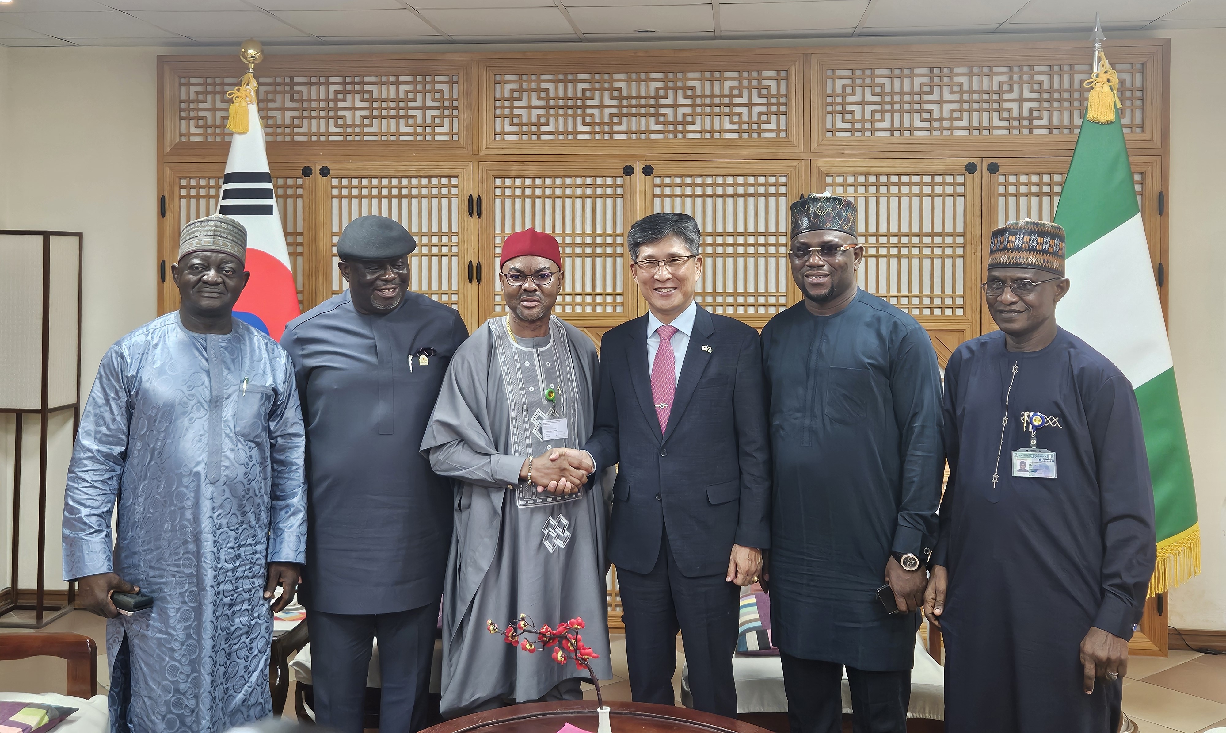 Amb KIM Met with with members of the Korea-Nigeria Parliamentary ...